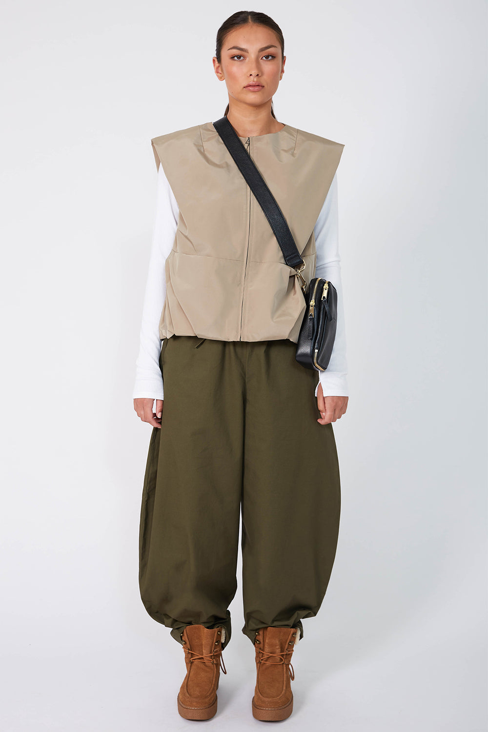 recede pant / khaki | m o o c h i