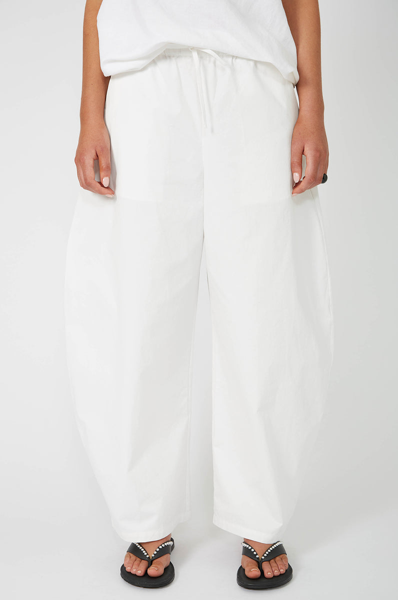 recede pant / warm white | m o o c h i