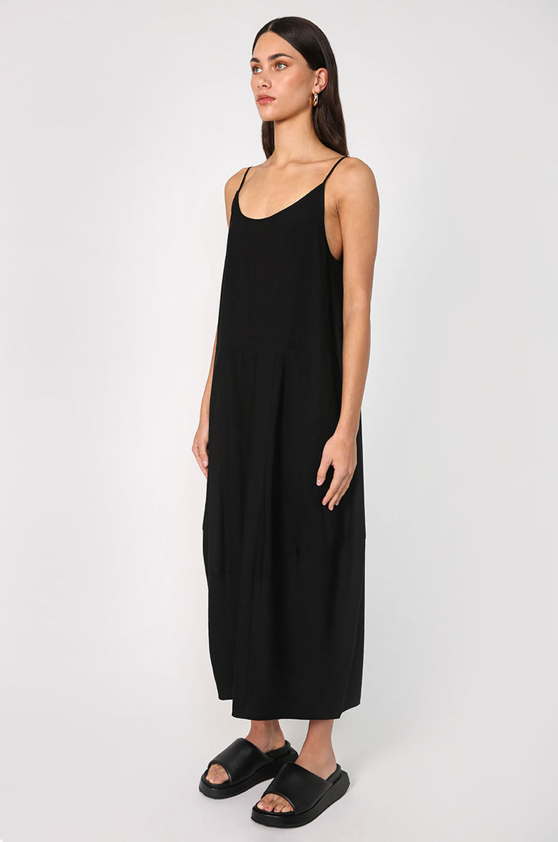 ember dress / black crepe | m o o c h i