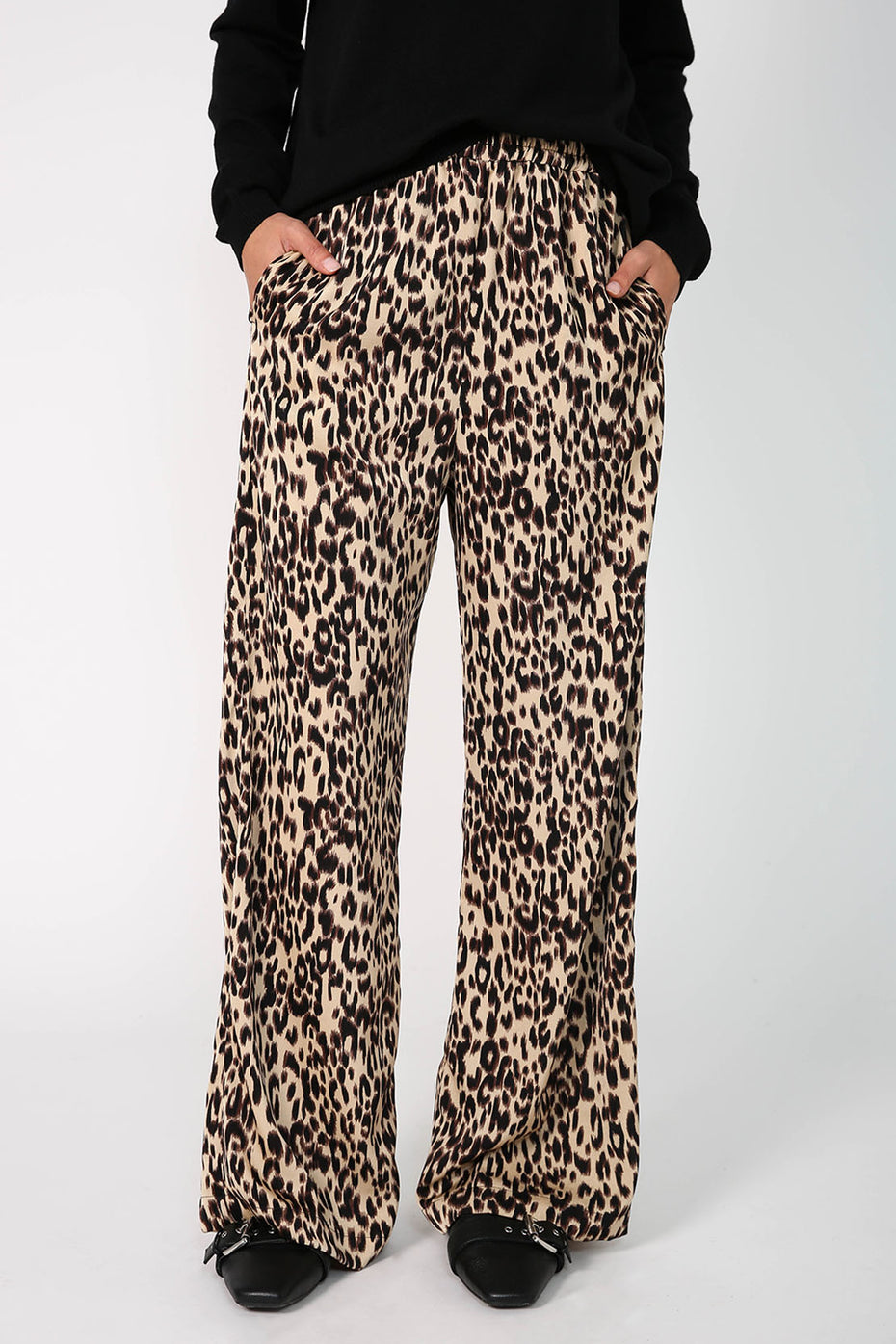 women's clothing | women's fashion | moochi clothing | m o o c h i