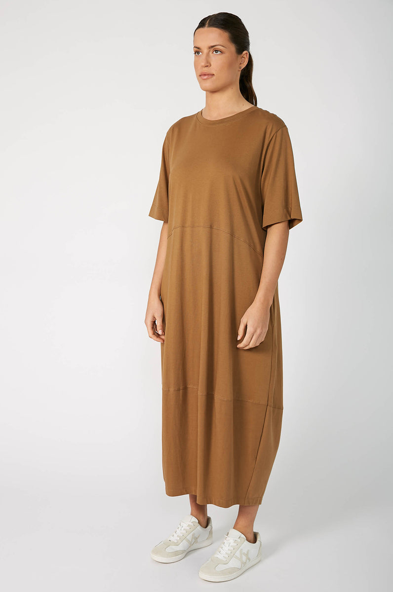 spin dress / pecan brown | m o o c h i