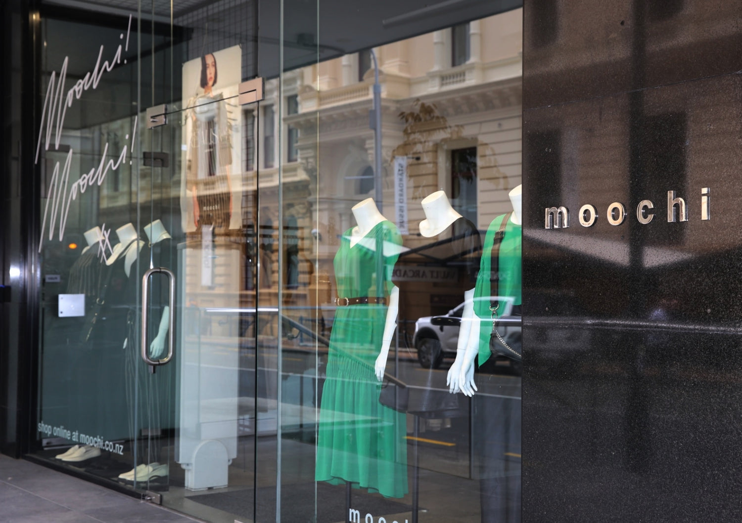 our stores | m o o c h i
