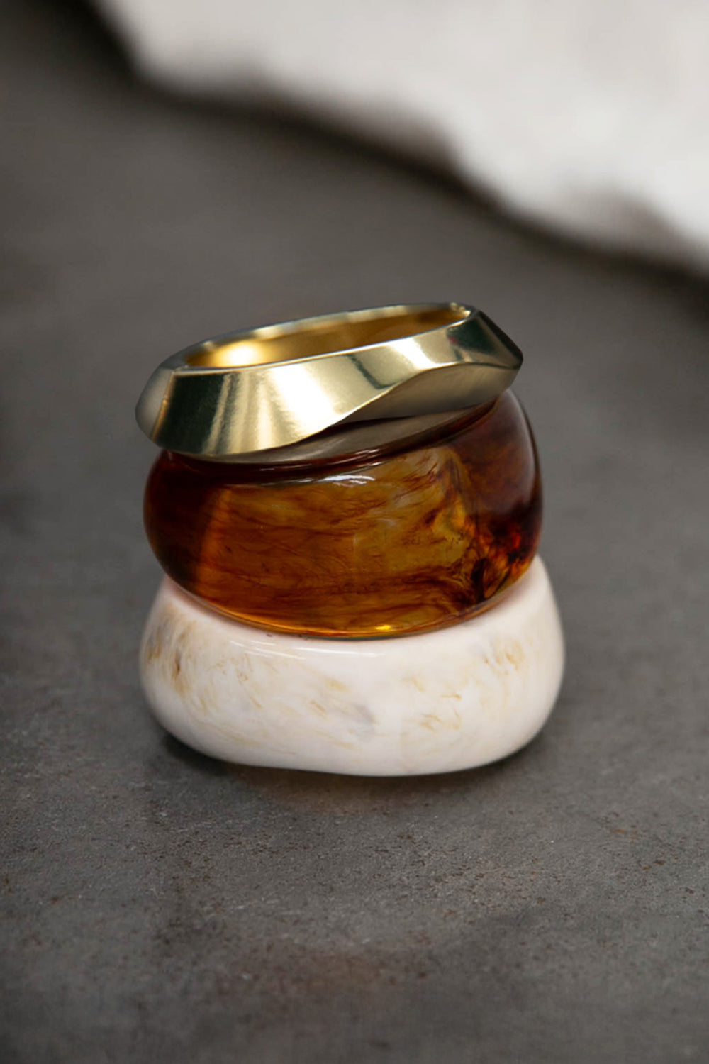dome bangle stack / amber|marble|gold | m o o c h i