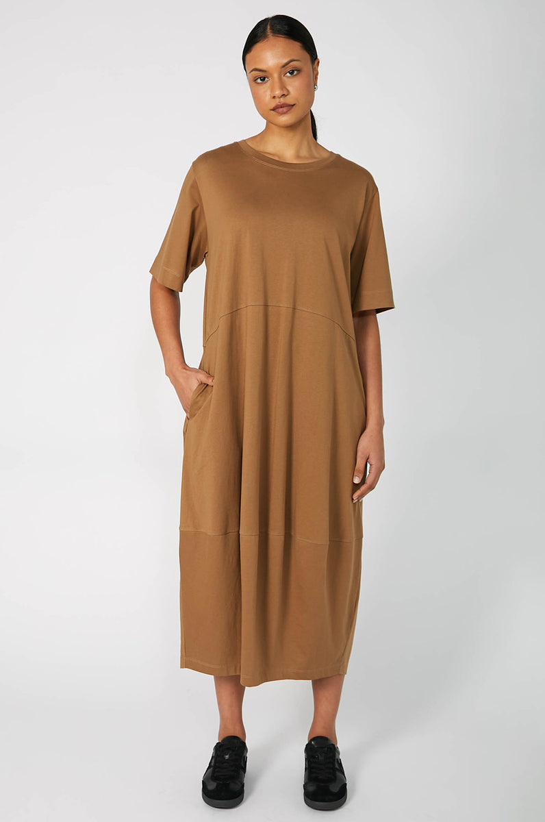 spin dress / pecan brown | m o o c h i