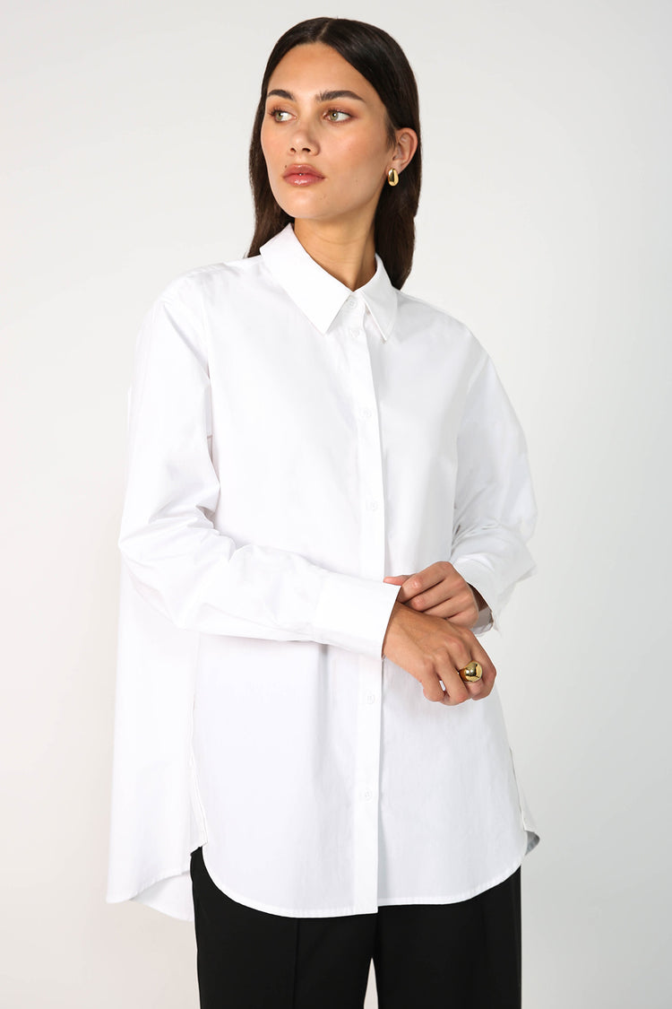 unbutton shirt / white | m o o c h i